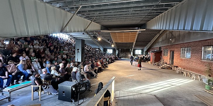 Biljetter till År 1943 - En Svensk Tiger – Skästrateatern hos ...